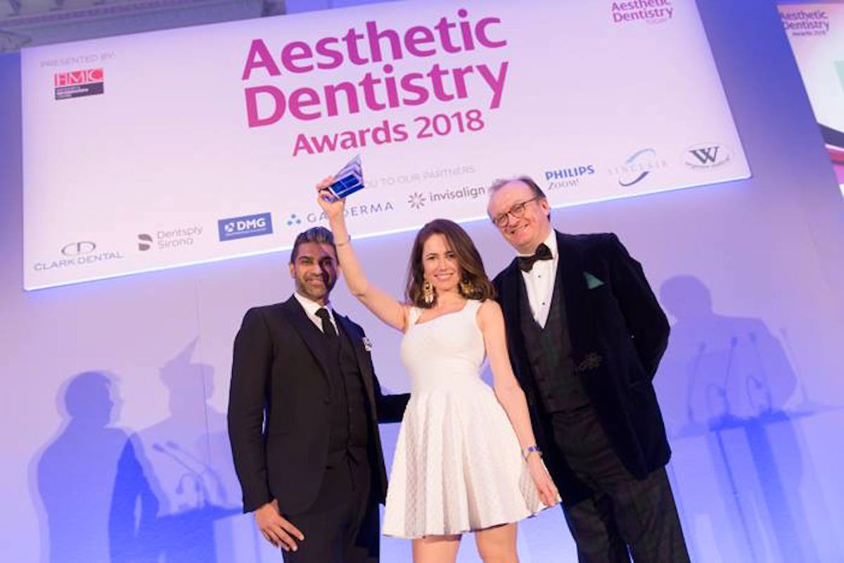 Nina Bal regina del "Botox" nelle terre di Sua Maestà - Aostasera