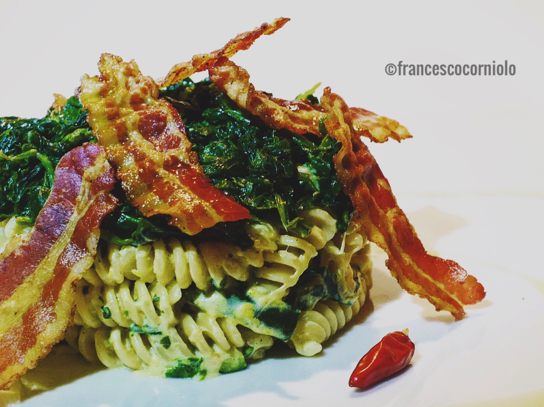Fusilli spinaci e guanciale - AostaSera