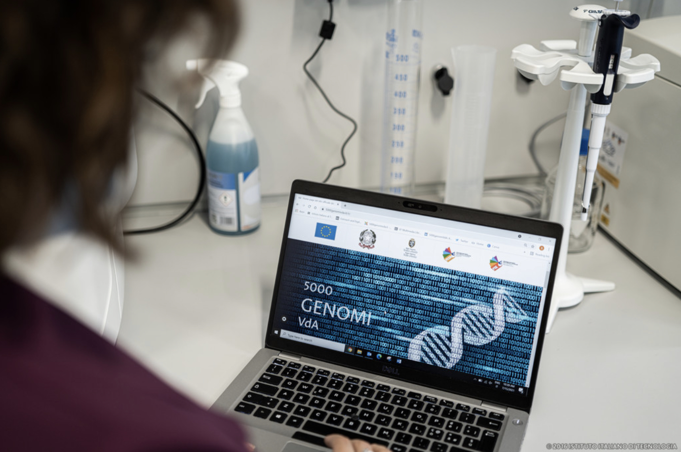 Genomica, intelligenza artificiale e bioinformatica: al via un Master ...