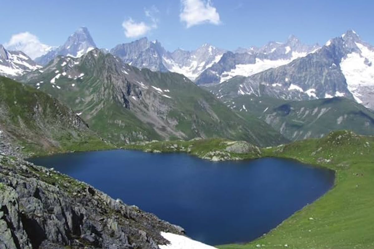 Cosa fare in Valle d'Aosta - Anna Daniela Perelli presenta "Un cuore in salita" - Aostasera