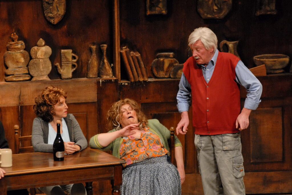 Addio a Giorgio Celesia, storico volto del teatro popolare valdostano ...